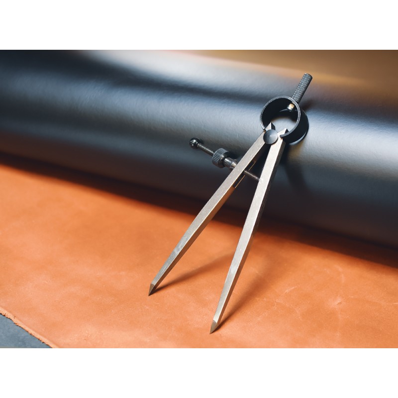 Compas à pointe sèche et balustre - Tracer sur le cuir - Cuir en Stock