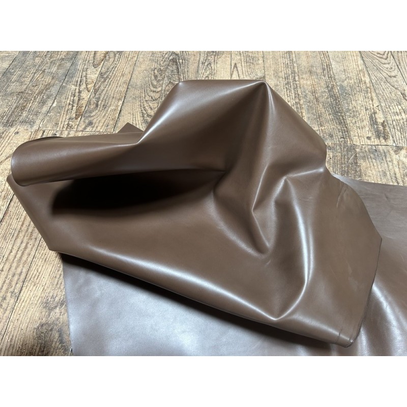 Demi-peau de cuir de veau lisse - Tannage souple - BRUN TAUPE